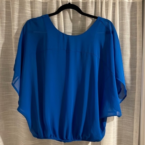 Express | Tops | Express Flowy Top Size Small | Poshmark